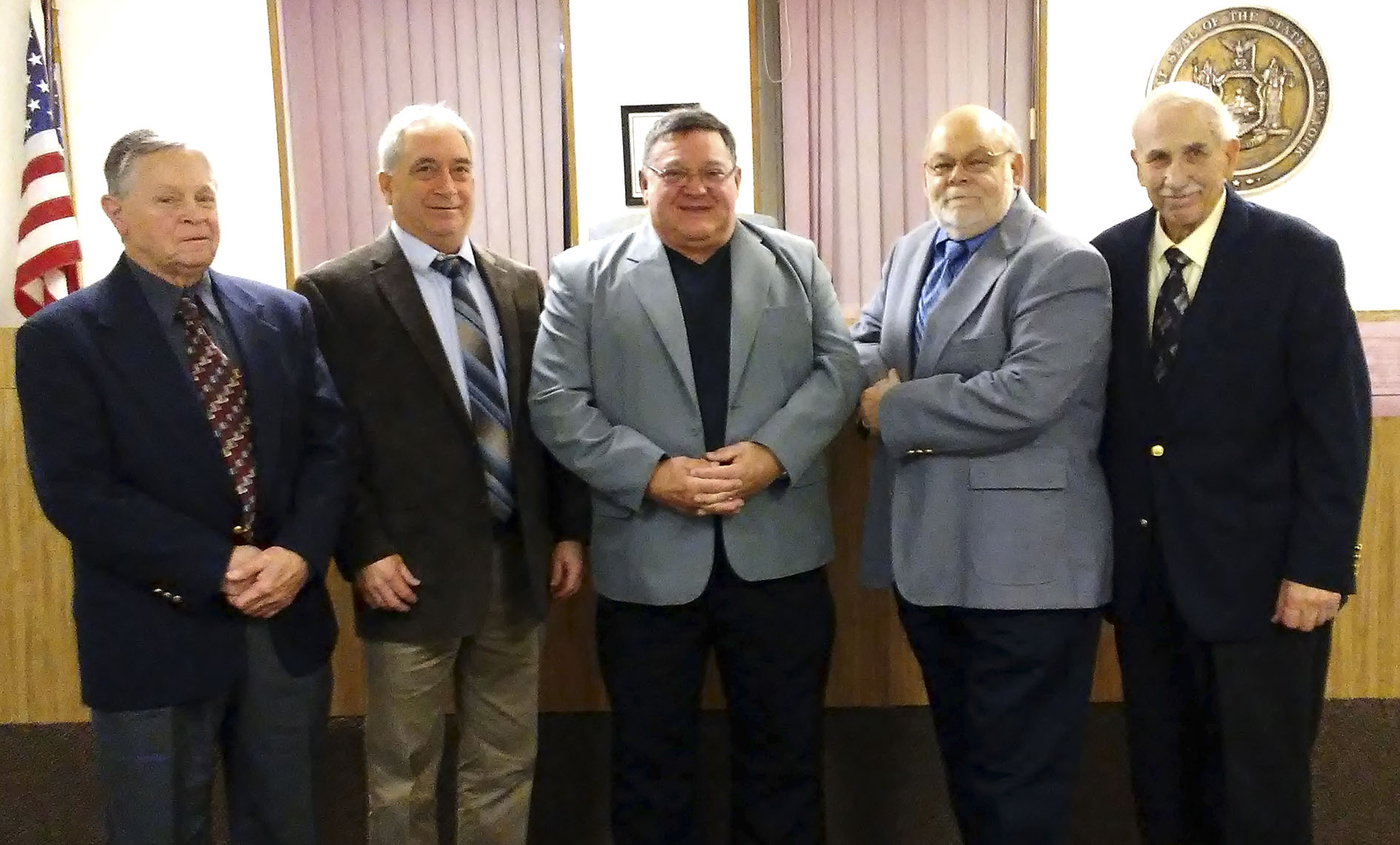 Mayor hands over reins | News, Sports, Jobs - Observer Today